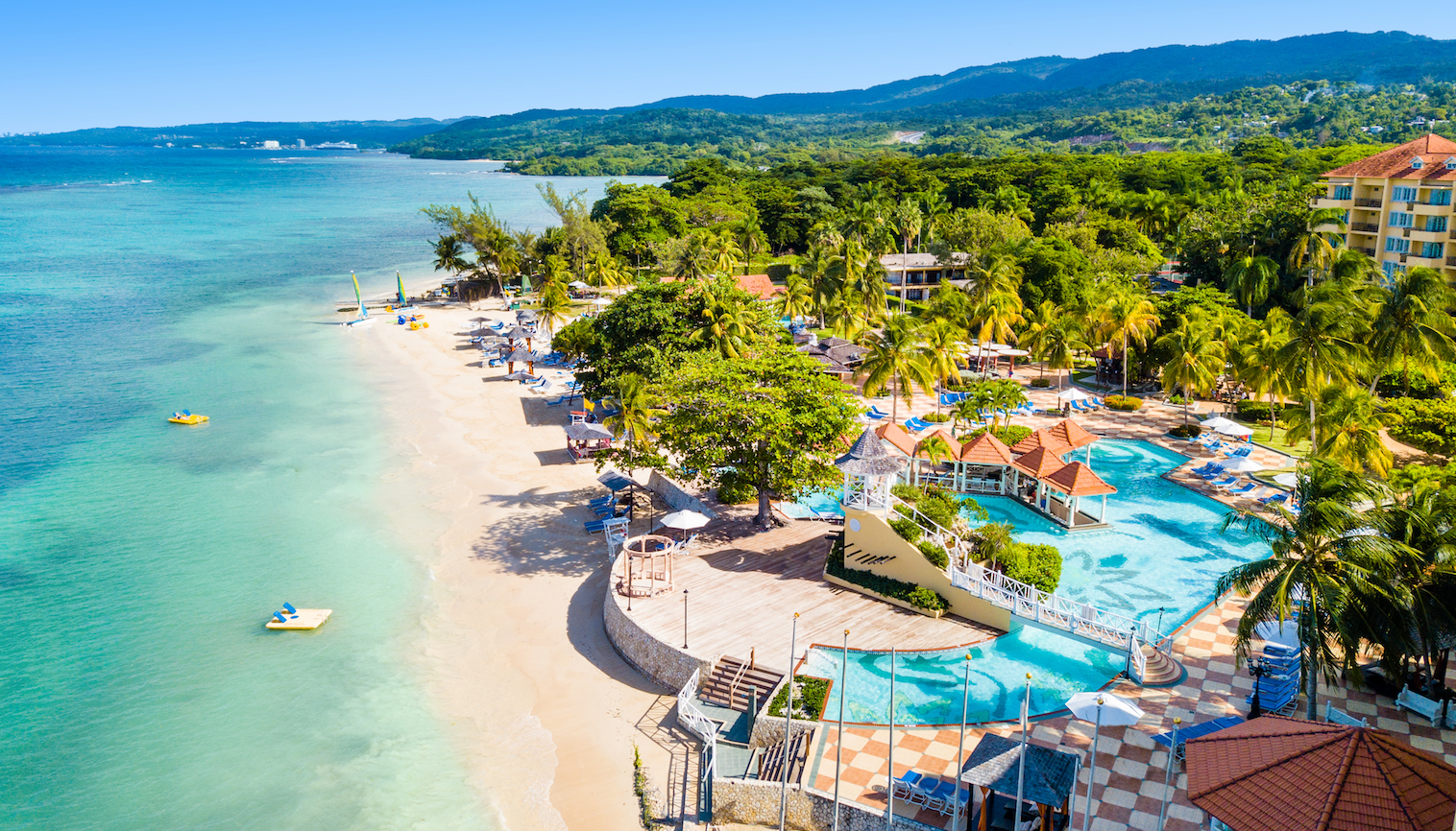 Spring Break Resorts For Every Group Type - TravelZap Group Travel